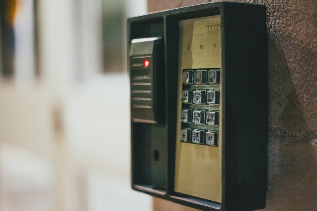 Are wireless security systems reliable? 7 Essential Facts - Survival Times